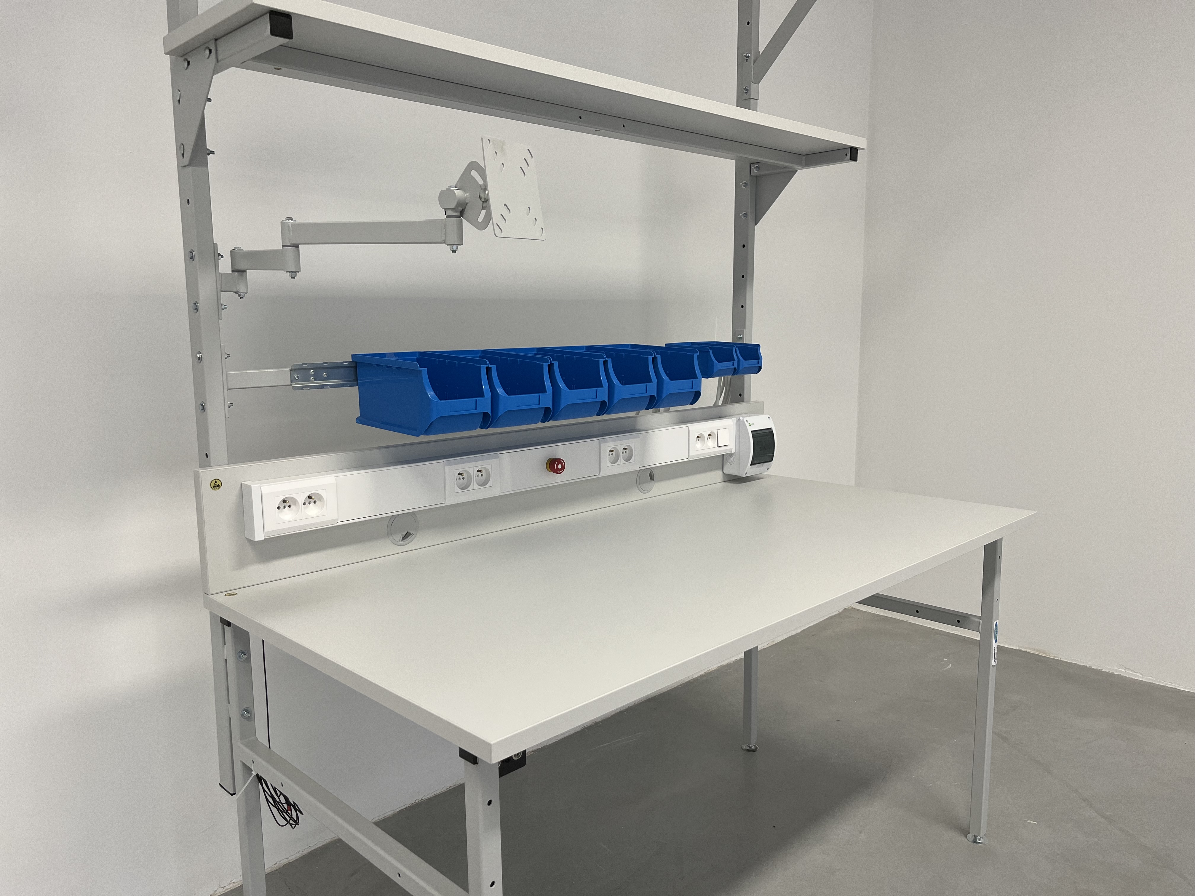 Manufacturer of work tables, assembly tables, ESD tables, workbenches ...